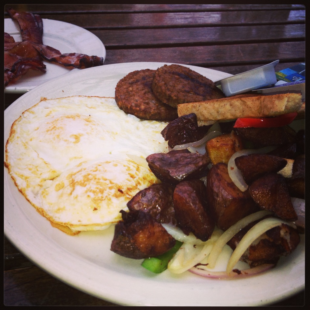 Brunch at Three Sheets - Deep Fried Fit